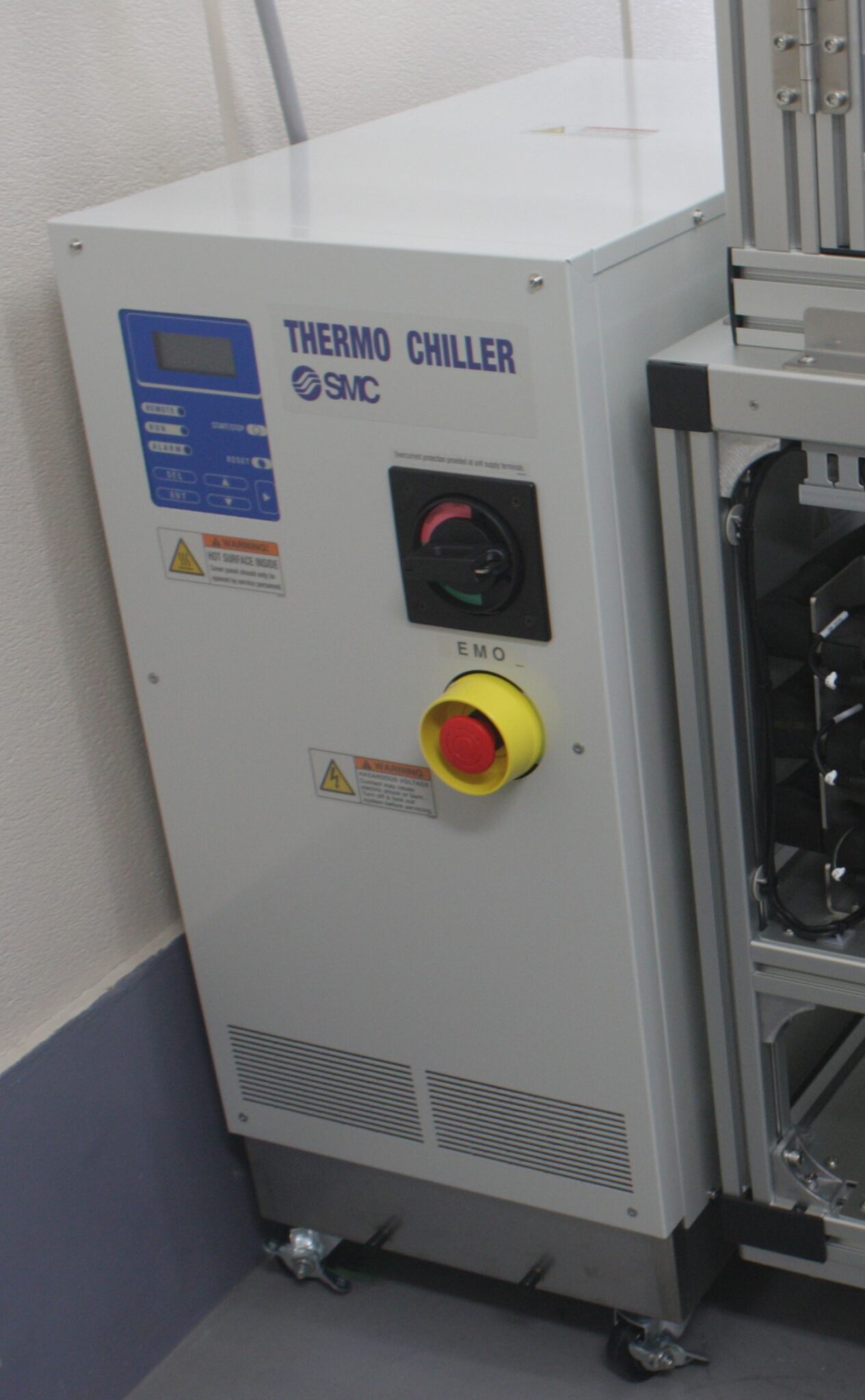 exterior of chiller | キーナスデザイン株式会社|キーナスデザイン株式会社